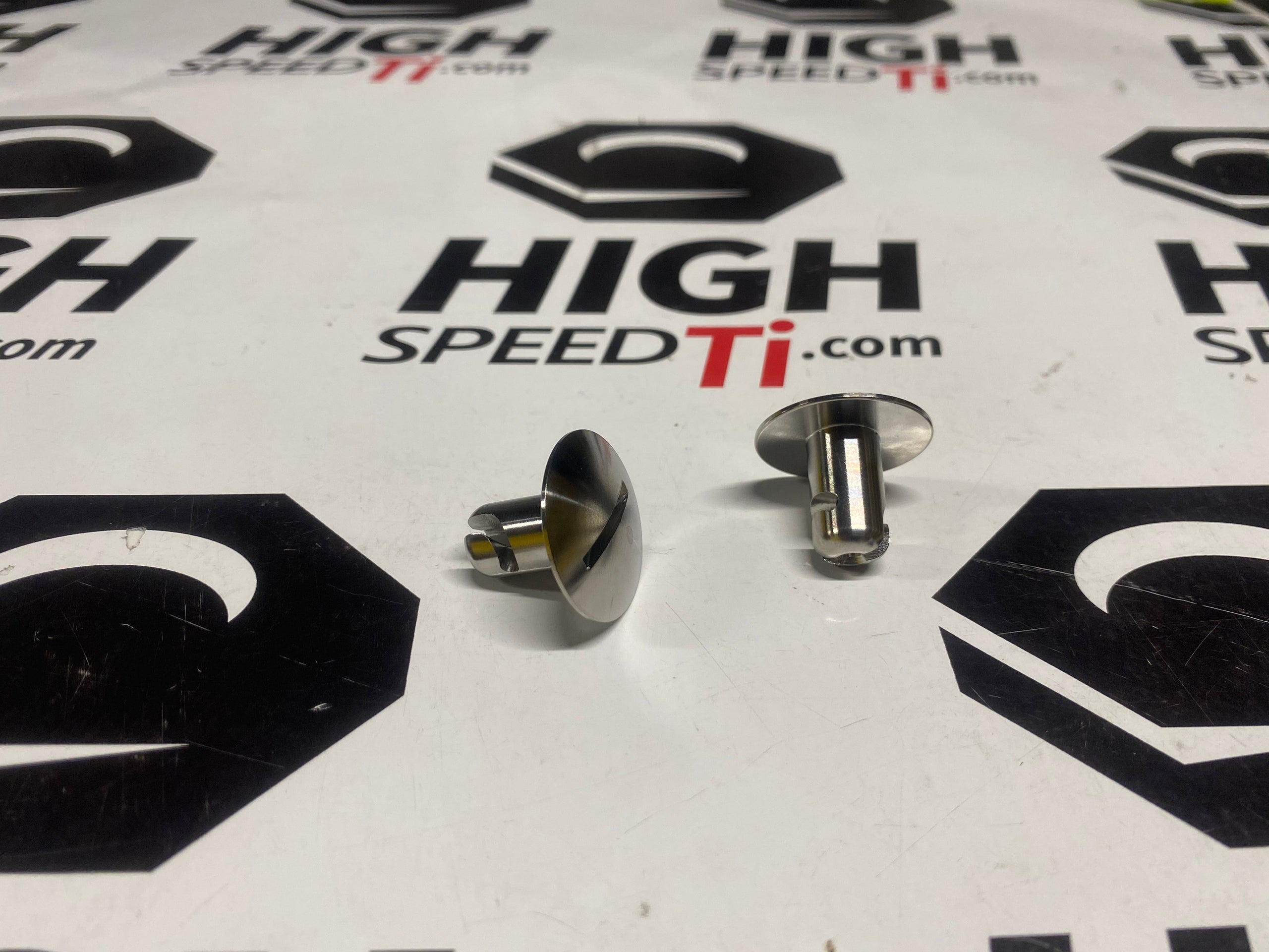 Dzus Quarter Turn Fasteners 1" Head 13/32 -Titanium 13/32" Dia. .500 ...